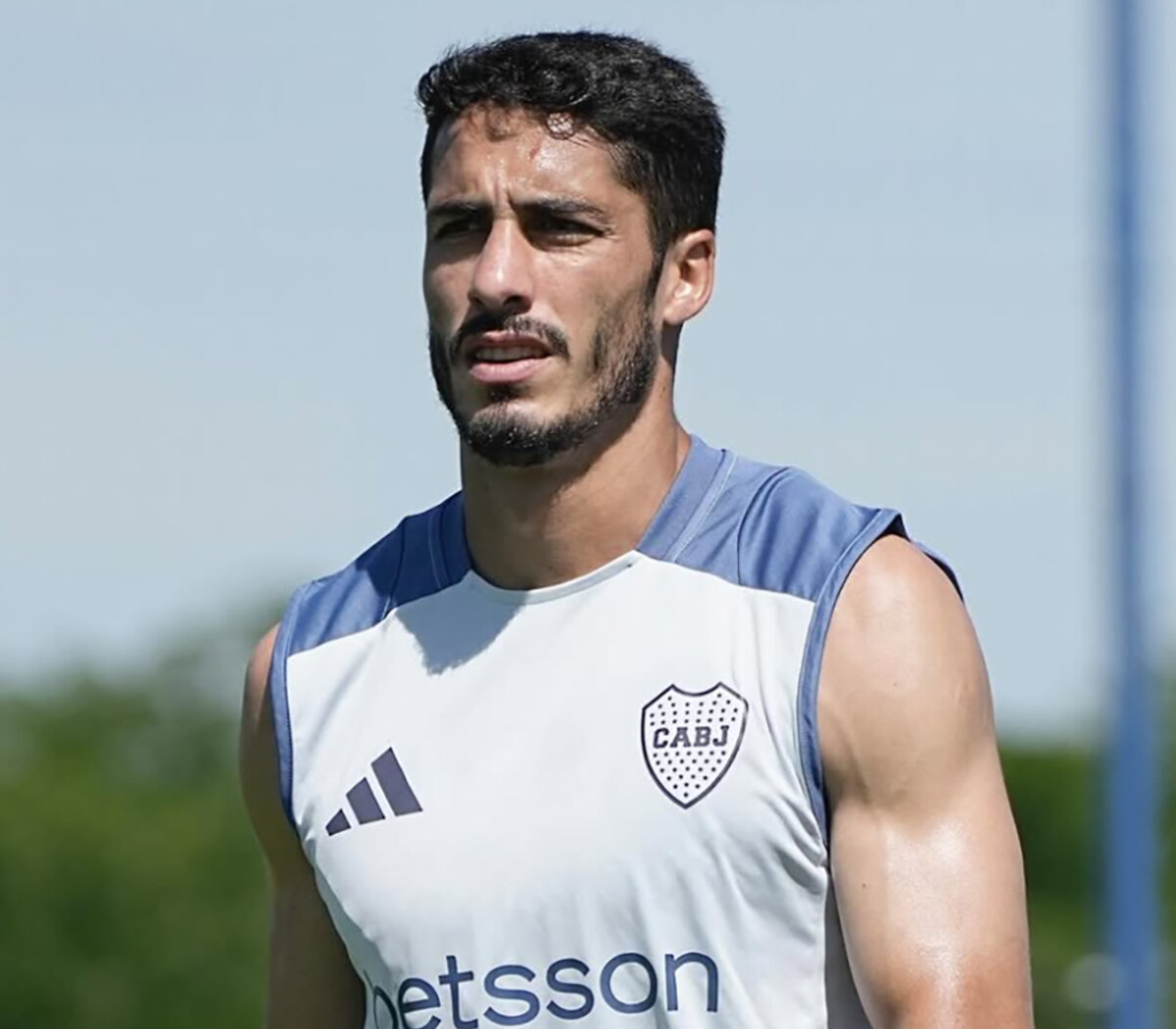 Nicolás Figal regresa a la cancha y refuerza la defensa de Boca